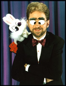 Magician Amazing Jeffo, The Blind Magician!